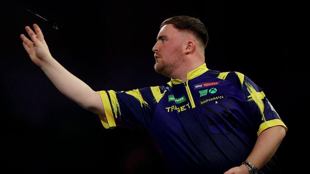 'Luke Littler effect' boosts local darts teams in Gretton - BBC News