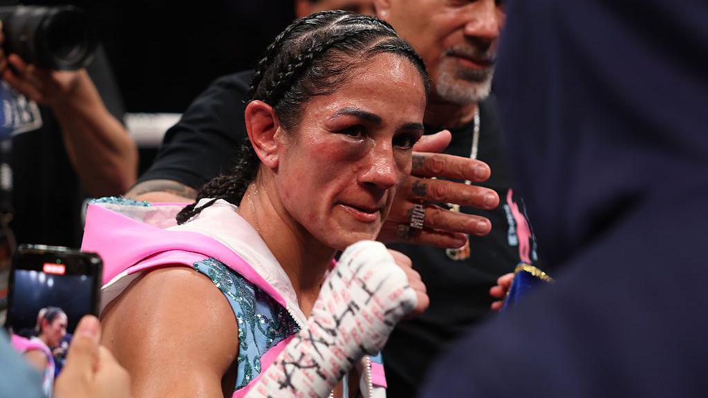 Amanda Serrano vs Reina Tellez: Champion retains title on points in ...