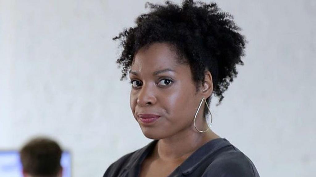 How to deal with microaggressions at work - BBC