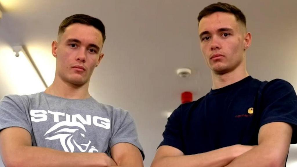 Welsh twins 'finally ready' to make professional boxing debut - BBC Sport