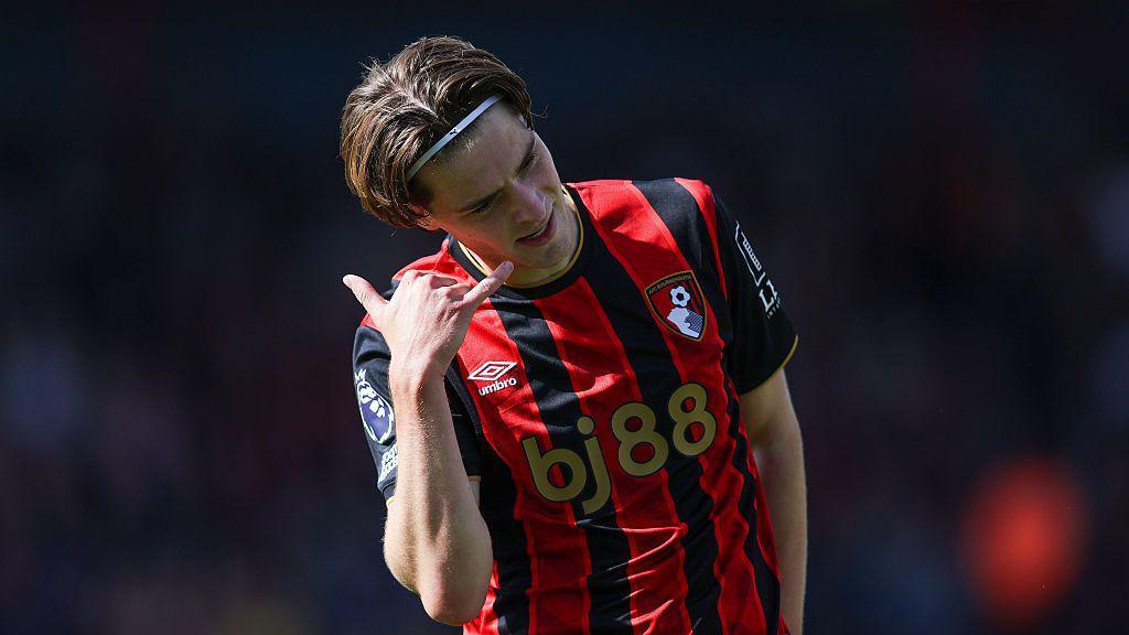 Bournemouth news: Opinion - Mark Mitchener on Alex Scott - BBC Sport