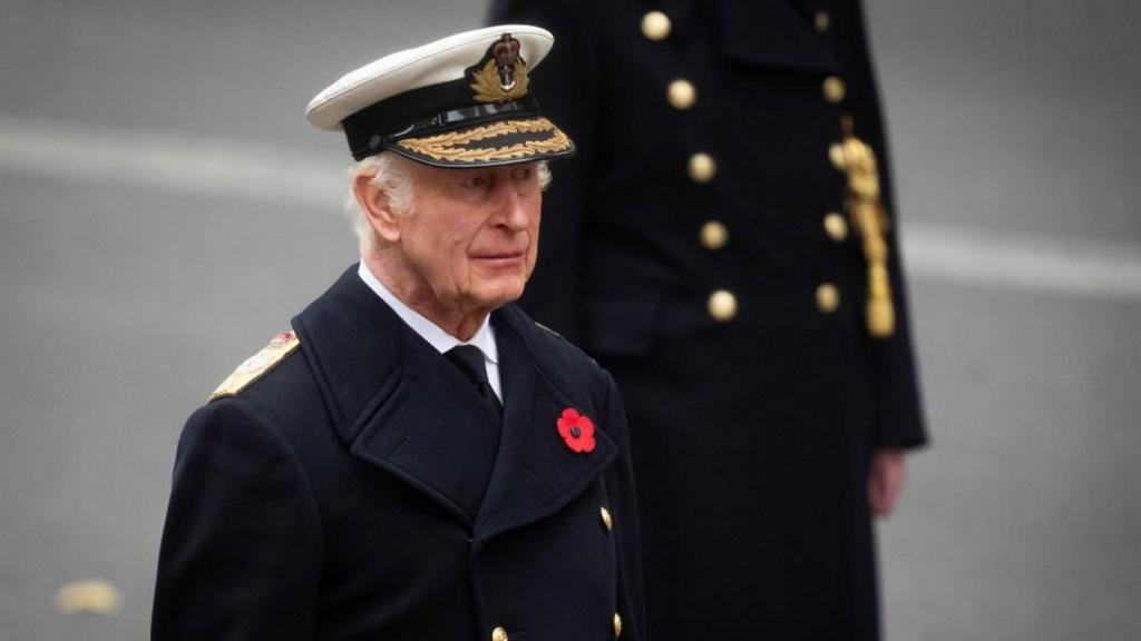 Remembrance Sunday: King to lead two-minute silence at Cenotaph - live ...