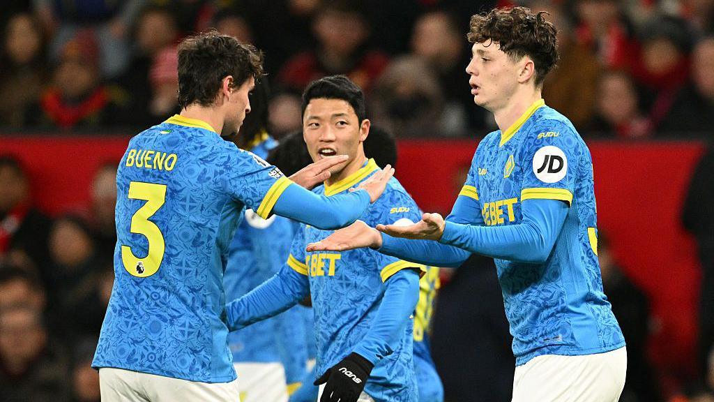 Wolves analysis: Reward at last for fans' backing - BBC Sport