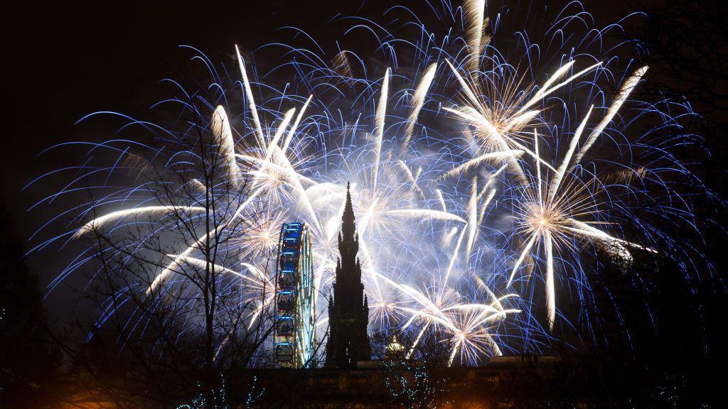 What is Hogmanay? - BBC Newsround