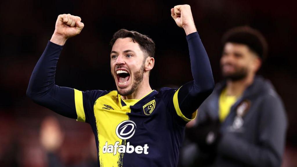 Bournemouth news: Smith 'absolutely delighted' with new deal - BBC Sport