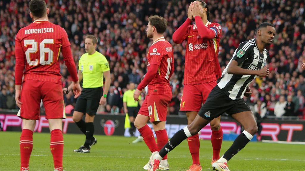 Liverpool 1-2 Newcastle: Stephen Warnock on 'heavy-legged' Reds - BBC Sport