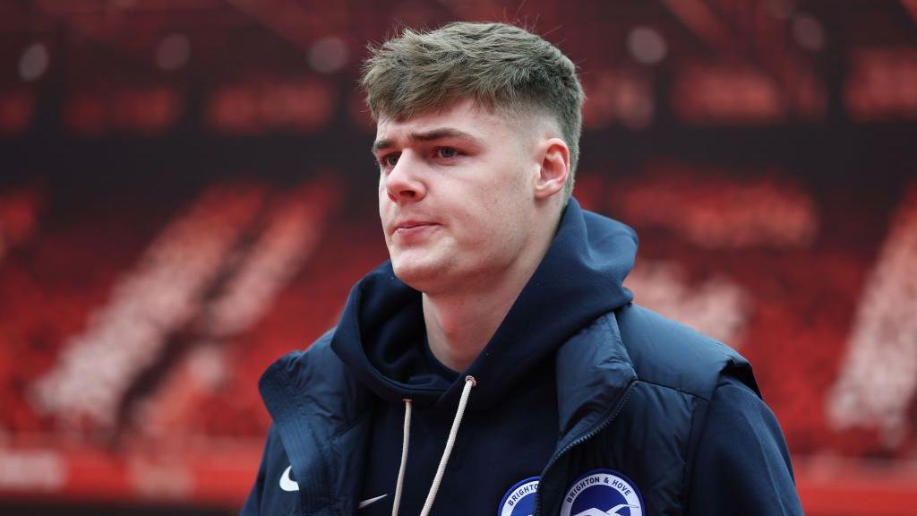 Brighton news: Fan views on Evan Ferguson's future - BBC Sport