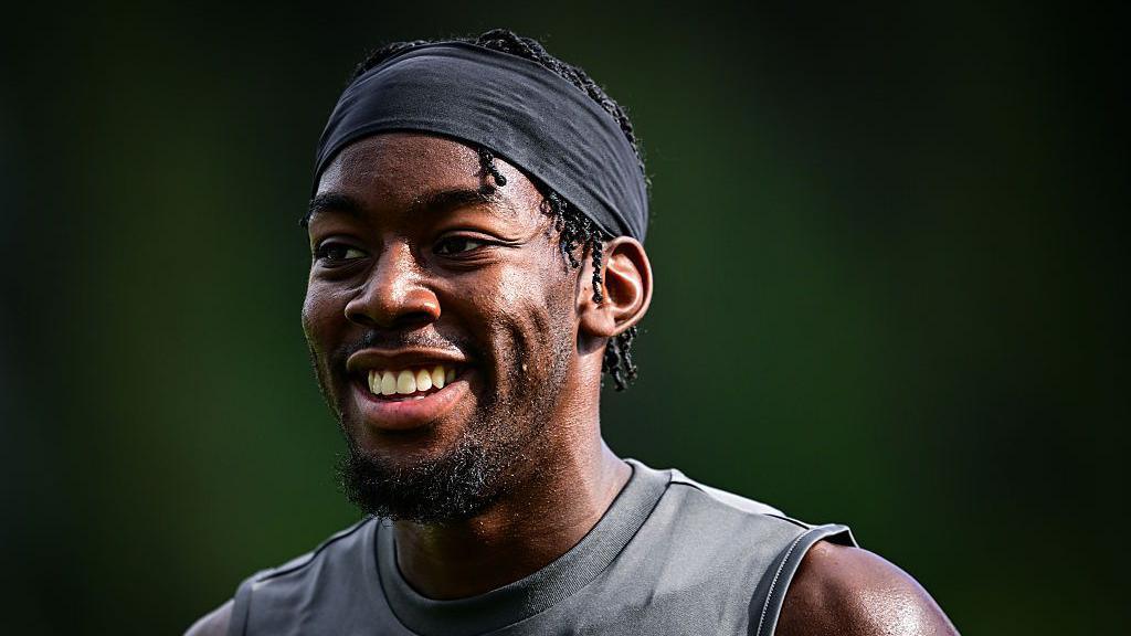 Newcastle news: Anthony Elanga says Magpies building something 'unique ...