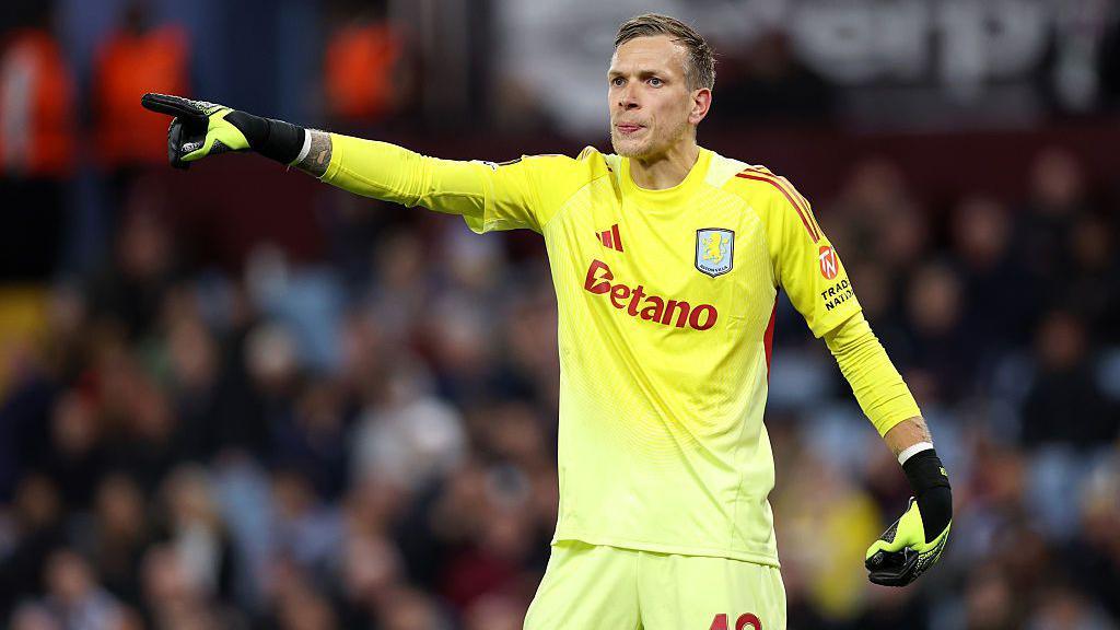 Aston Villa news: Should Donyell Malen be starting? Nick Mashiter Q&A ...