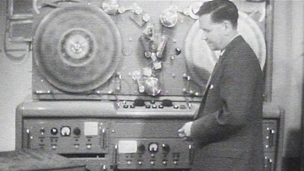 BBC Archive 1958: Panorama: VERA Videotape Recorder - BBC