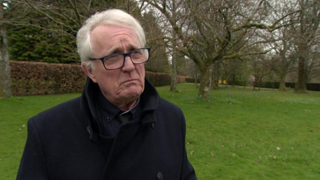 'Caneuon Geraint Jarman yn byw am byth' - BBC Cymru Fyw