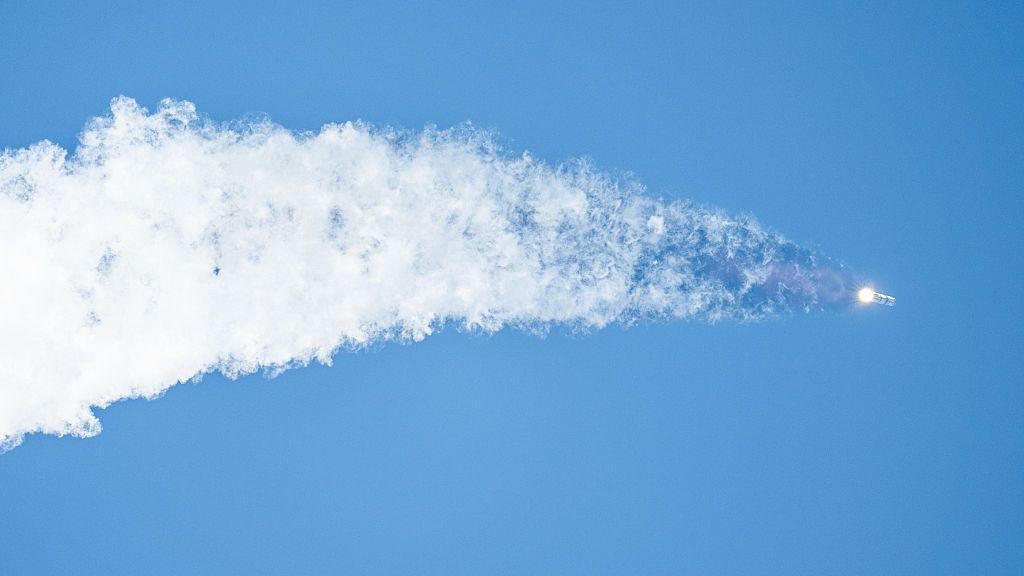 Elon Musk's SpaceX launches Starship V3 rocket after delays - BBC News