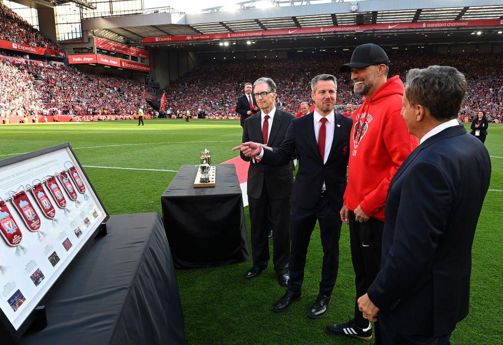 Liverpool news: Key images from Jurgen Klopp's Anfield farewell - BBC Sport