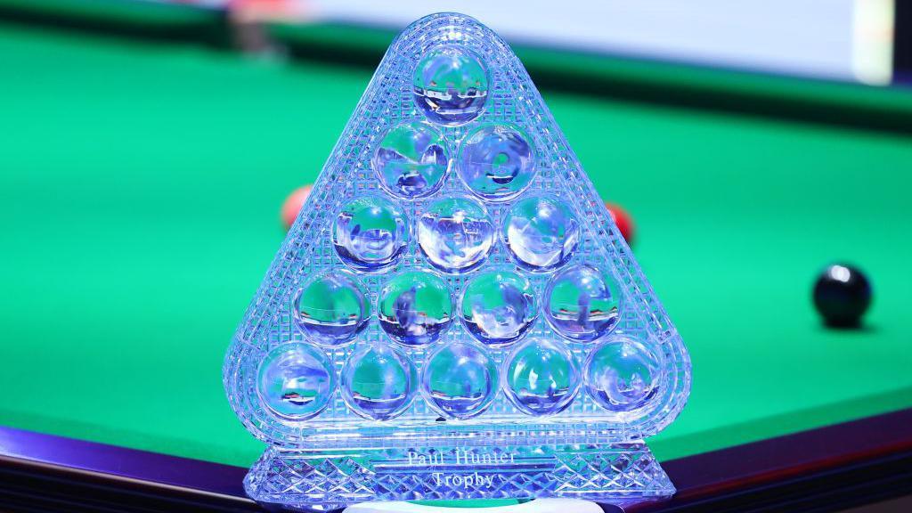 Masters Snooker LIVE: Watch live coverage of Judd Trump vs Ding Junhui ...