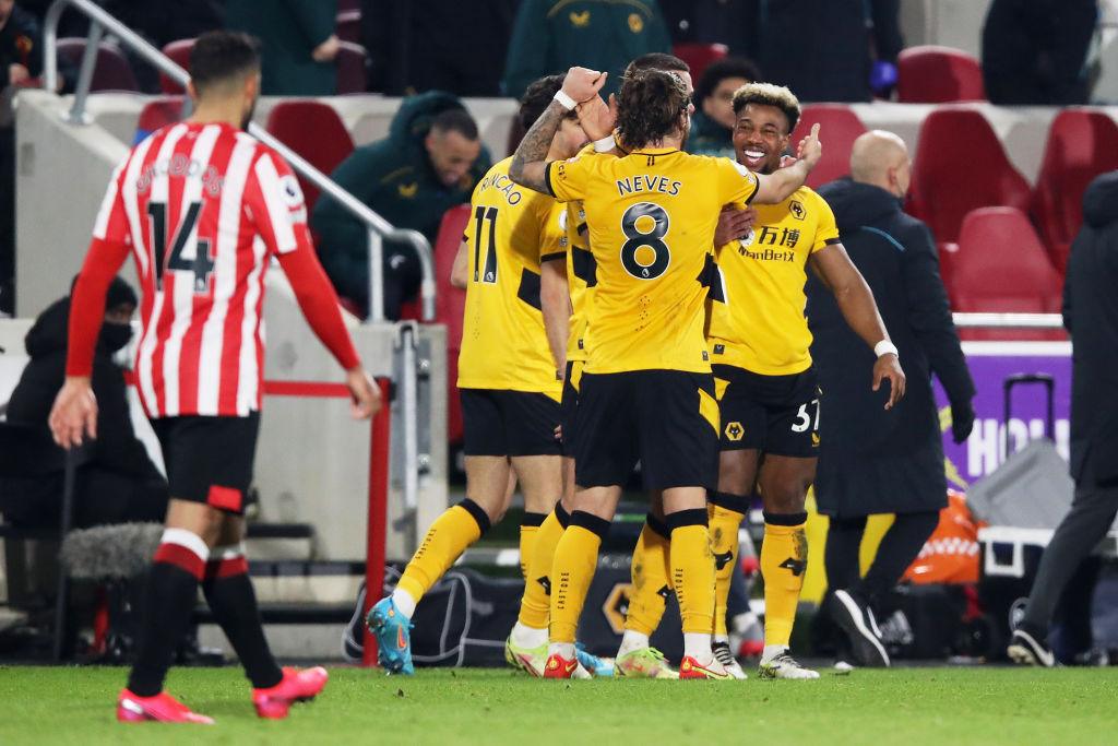 Wolves triumph on bizarre afternoon - BBC Sport