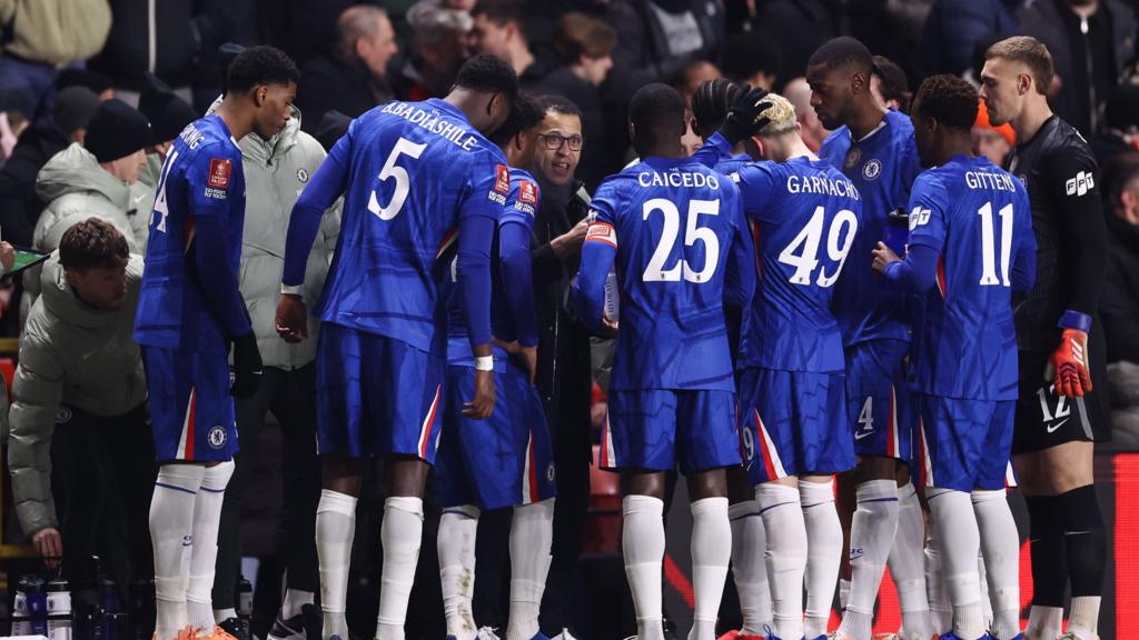 Pep Guardiola and Liam Rosenior LIVE: Man City and Chelsea managers ...