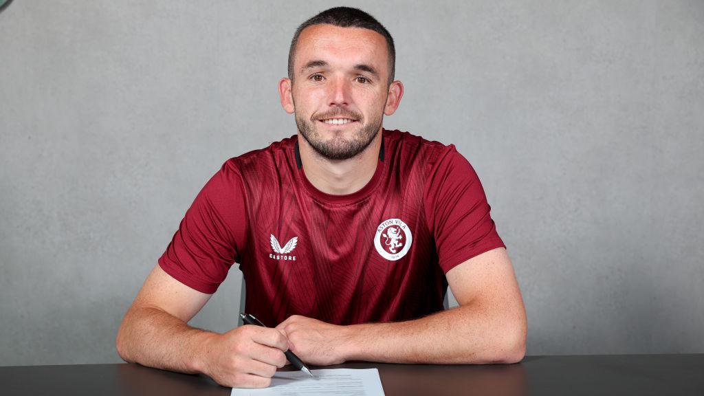 Aston Villa: John McGinn signs four-year contract - BBC Sport