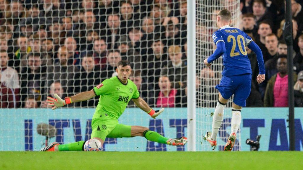 miliano Martinez wants to 'repay' Villa fans with trophies - BBC Sport