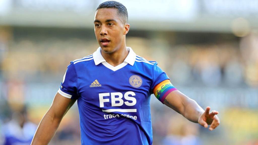 Leicester: T﻿ielemans future 'needs a decision either way' - BBC Sport