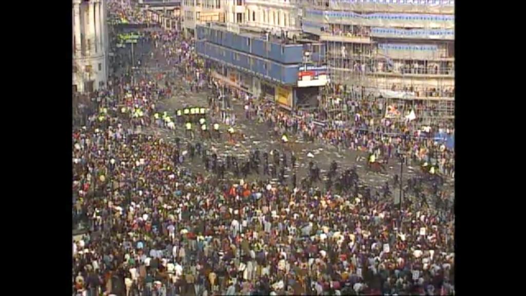 BBC Archive 1990: Violence flares in poll tax demonstration - BBC