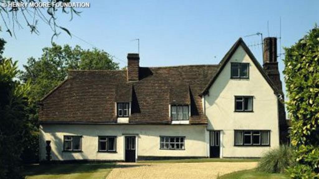 BBC Archive 1998: Blue Peter - Henry Moore - BBC