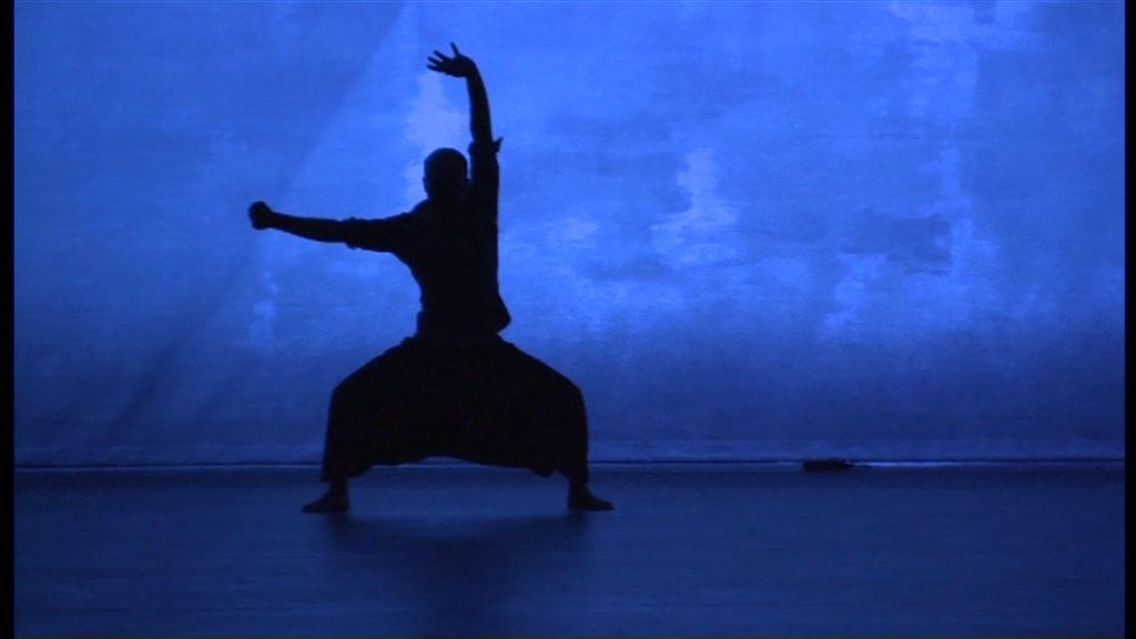 Akram Khan: Gallery gives glimpse into dancer's world - BBC News