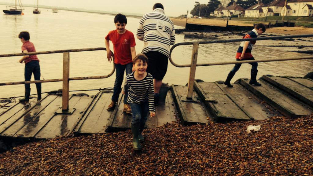 BBC Local Live: Suffolk - BBC News