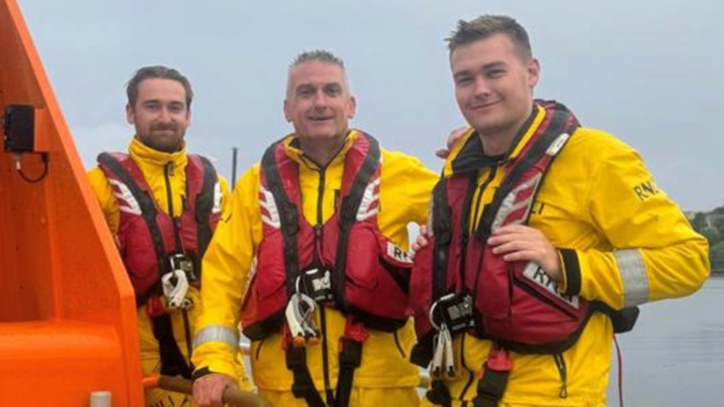 RNLI volunteers prepare to help those in need over Christmas - BBC News