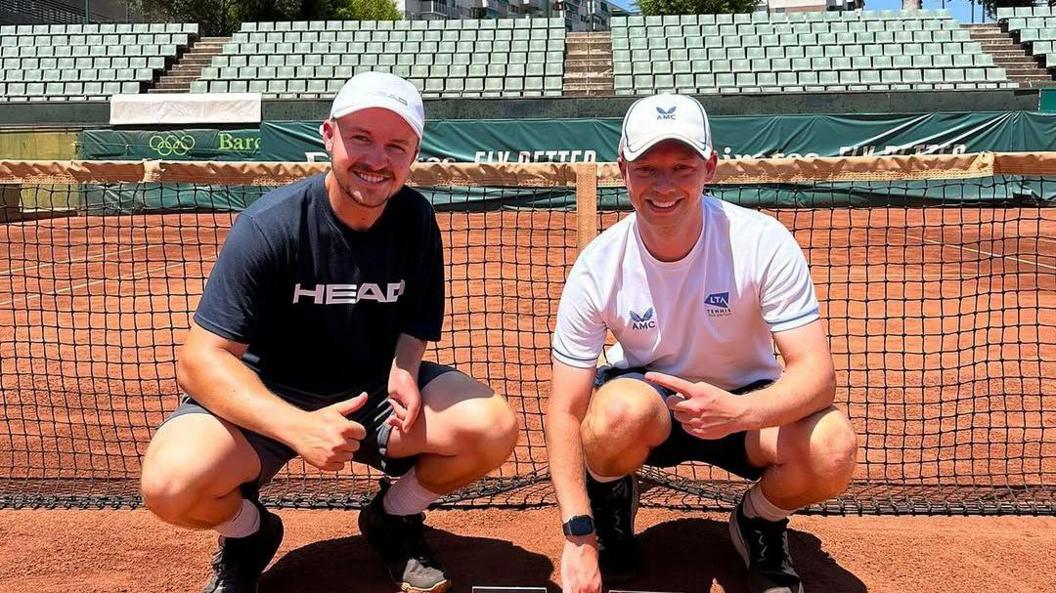 Para-standing tennis stars eye paralympic future - BBC News