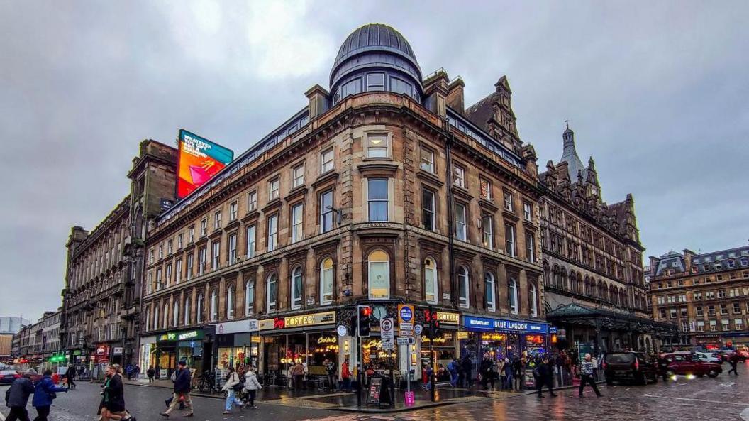 Glasgow Central Station closed until next week during demolition work ...