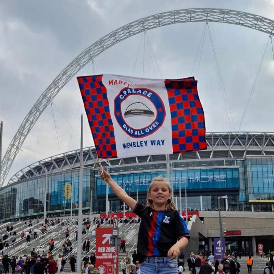 Crystal Palace: Your pictures from the big day out at Wembley - BBC Sport