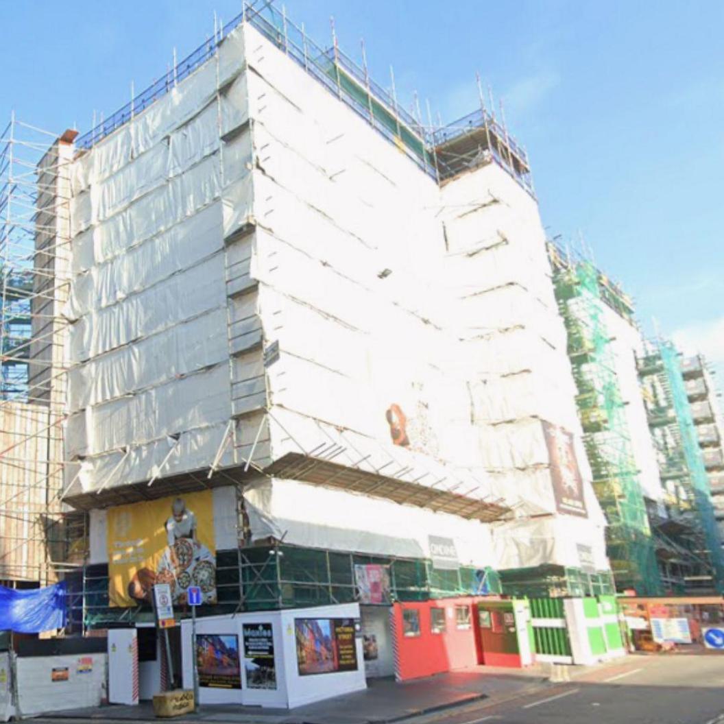 What's going on with Edinburgh's scaffolding hotel? - BBC News
