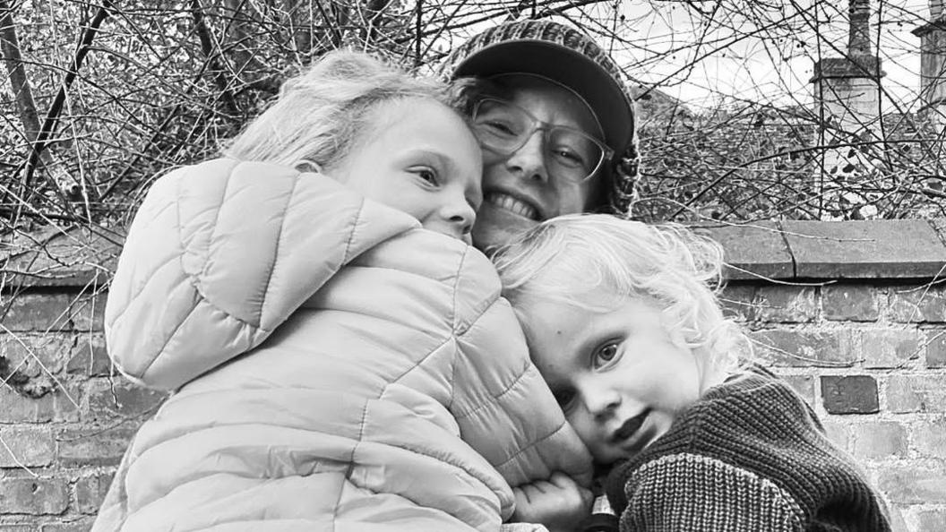 Tributes to 'kind and brilliant' mum and kids killed in Boxing Day fire ...