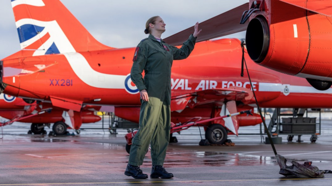 Will Red Arrows still fly the flag for Britain? - BBC News