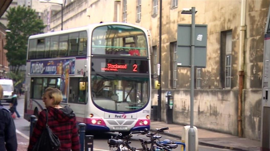 First Bus Bristol fare cuts sees passenger growth - BBC News