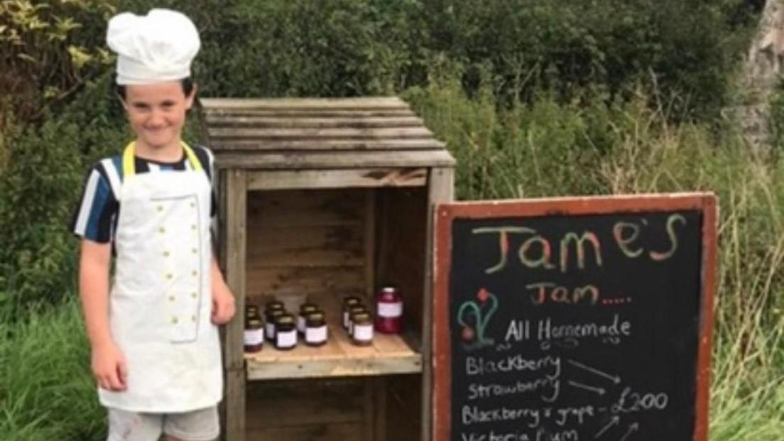 Somerset community helps boy after thieves steal homemade jam - BBC News