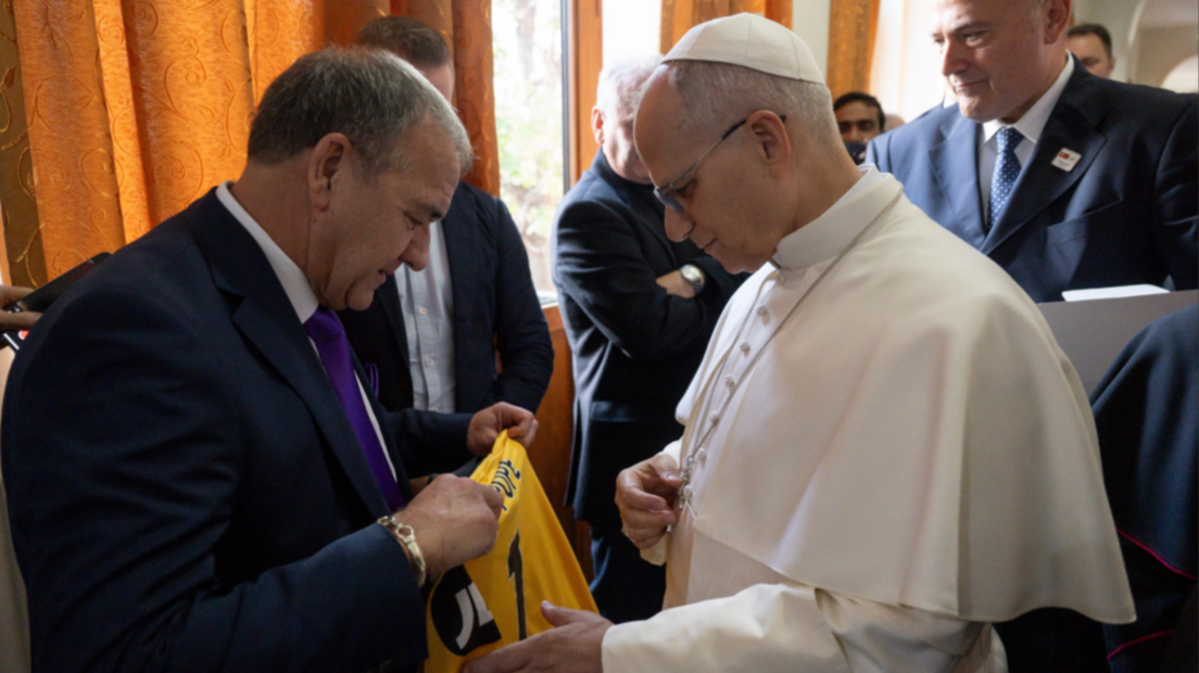 Wolves FA Cup win attributed to Pope's prayer - BBC News
