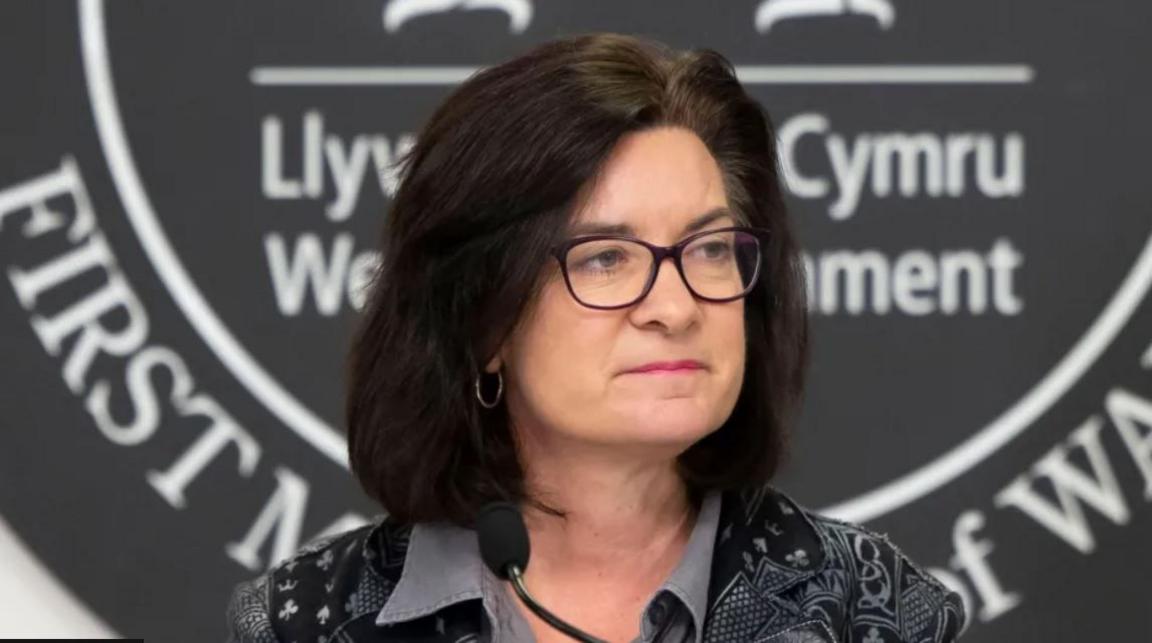 Eluned Morgan set to be next First Minster of Wales - BBC Newsround