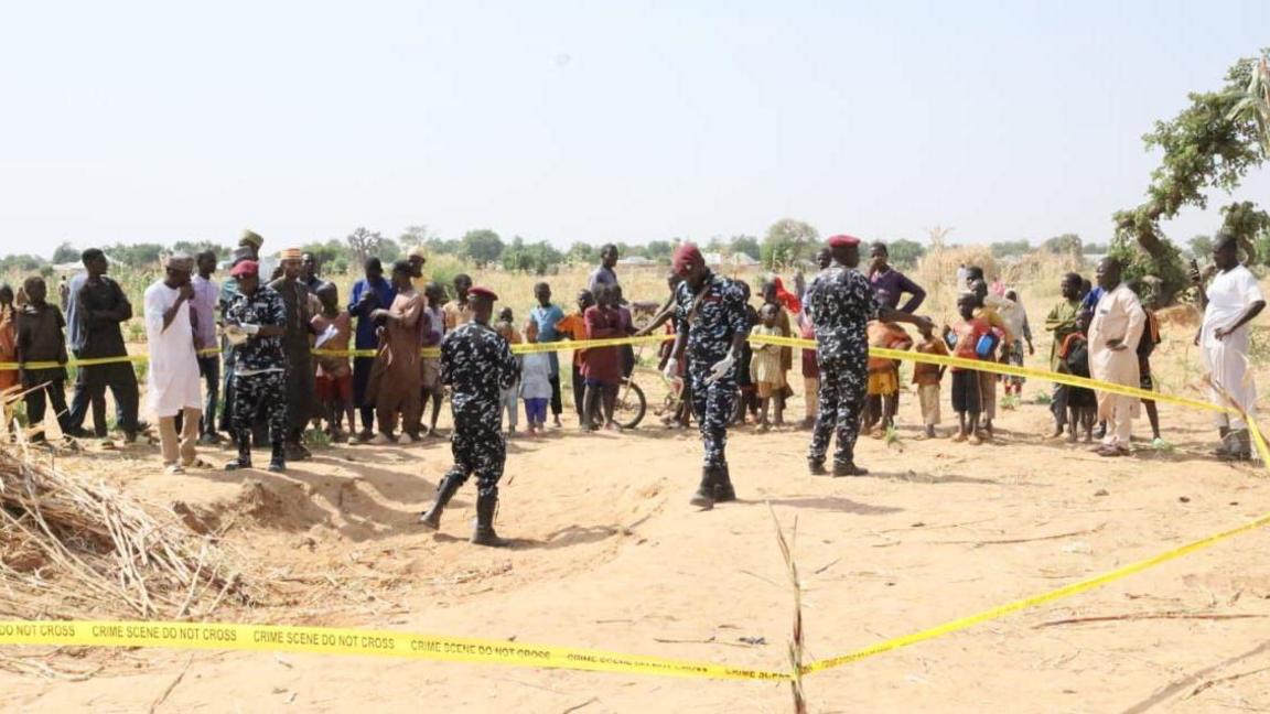 US launches strikes against Islamic State in Nigeria - BBC News