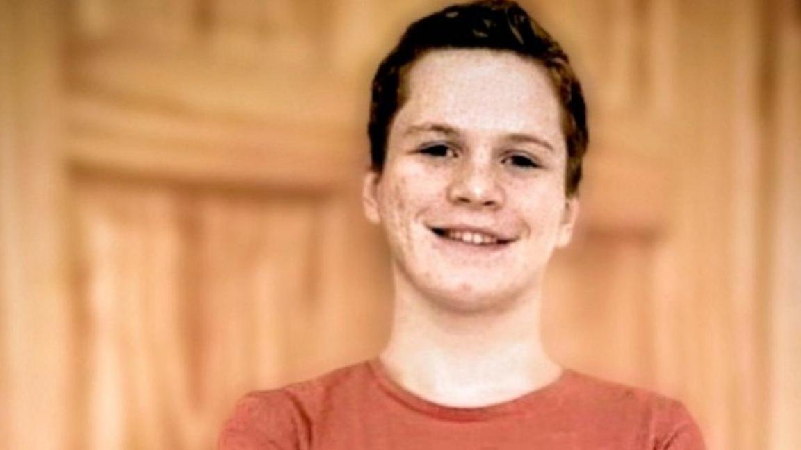Parents traumatised as son dies in railing collapse in Holborn - BBC News