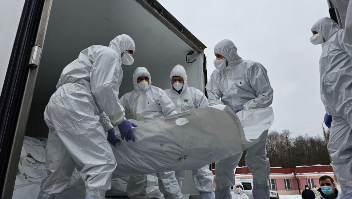 Russia says it has handed over 1,000 Ukrainian soldiers' bodies - BBC News