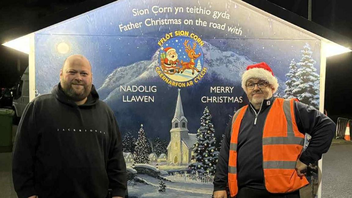 Apêl am ragor o wirfoddolwyr i fflôt Siôn Corn ardal Caernarfon - BBC ...