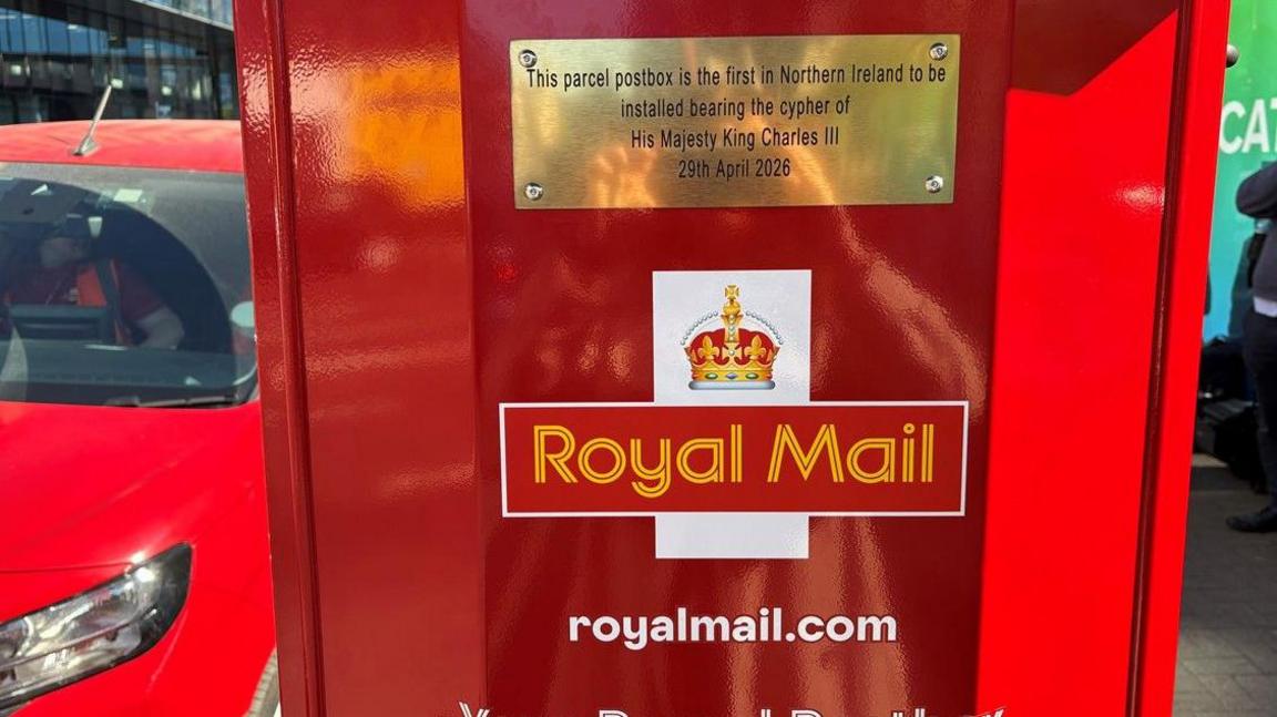 Royal Mail: Solar-powered postbox gets students' seal of approval - BBC ...