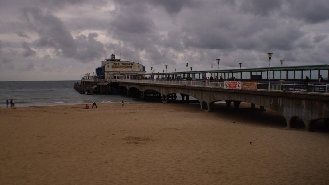Revamp of Bournemouth's Pier Approach area begins - BBC News