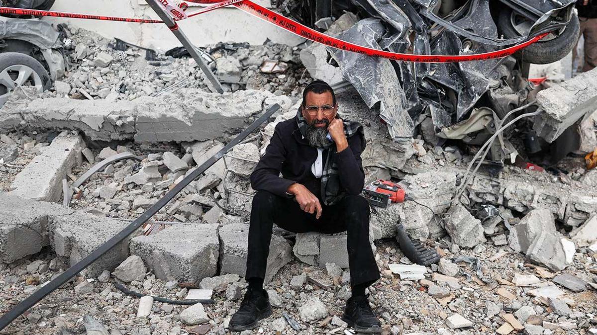 Nine dead in missile attack on Beit Shemesh, Israel as Iran strikes ...