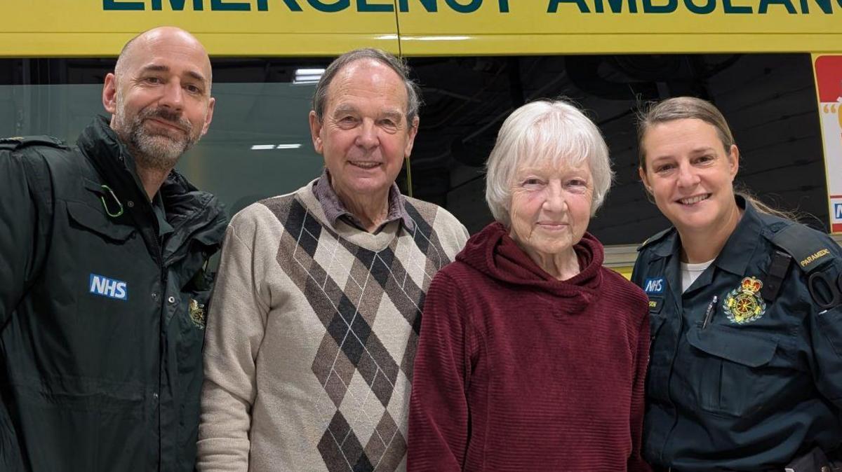 Surrey woman had heart attack without knowing - BBC News