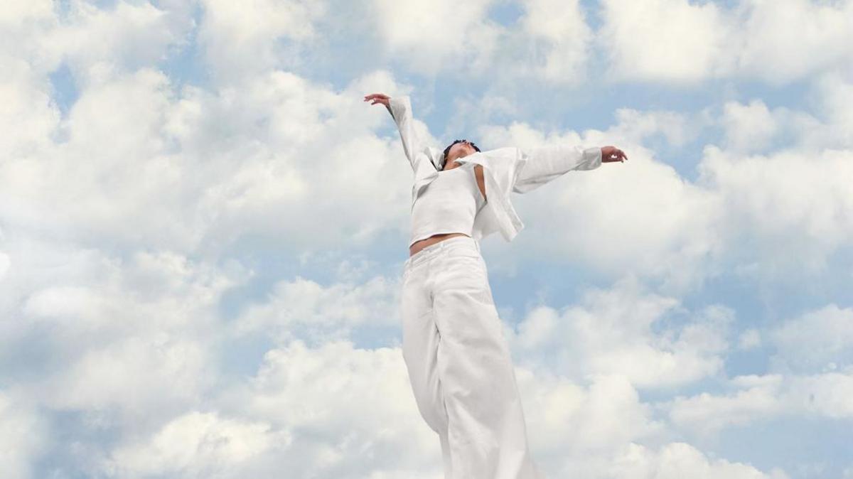 Blank canvas or tone-deaf? Pantone’s white Colour of the Year sparks ...