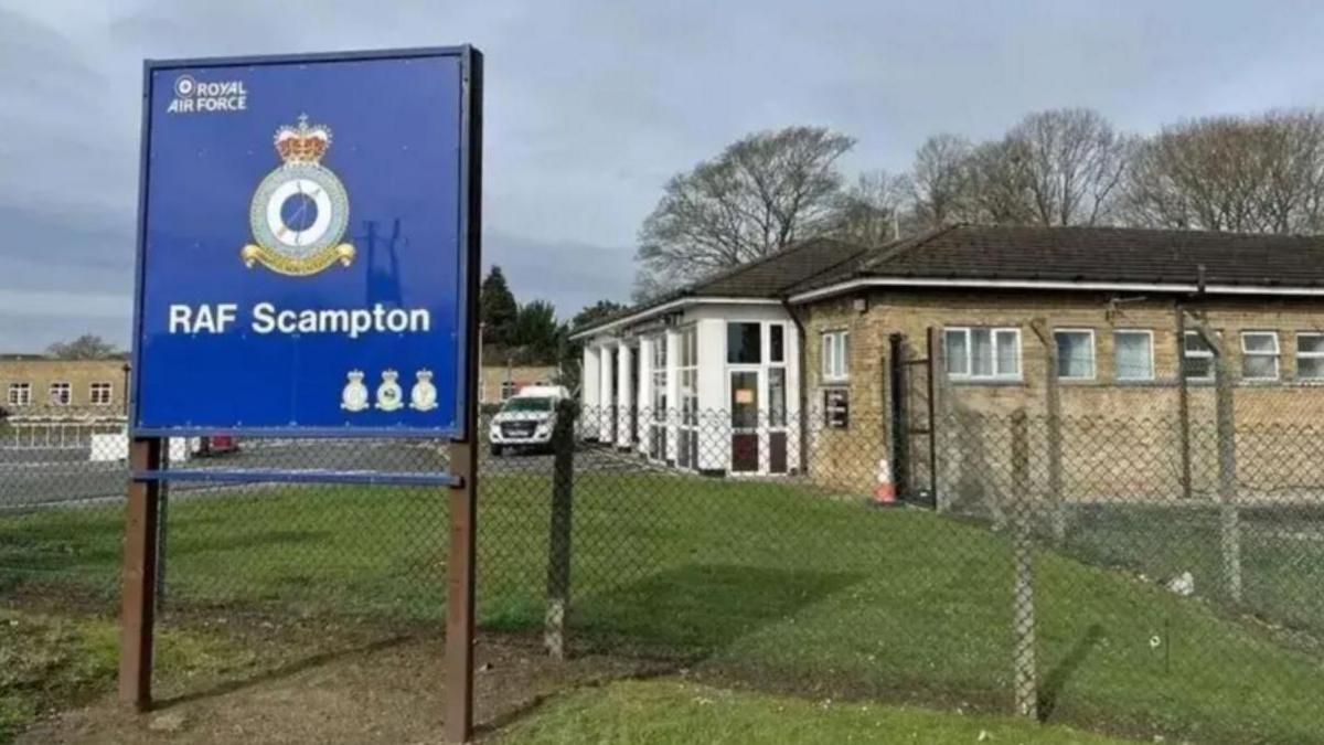 Edward Leigh MP calls for mothballed RAF bases to reopen - BBC News