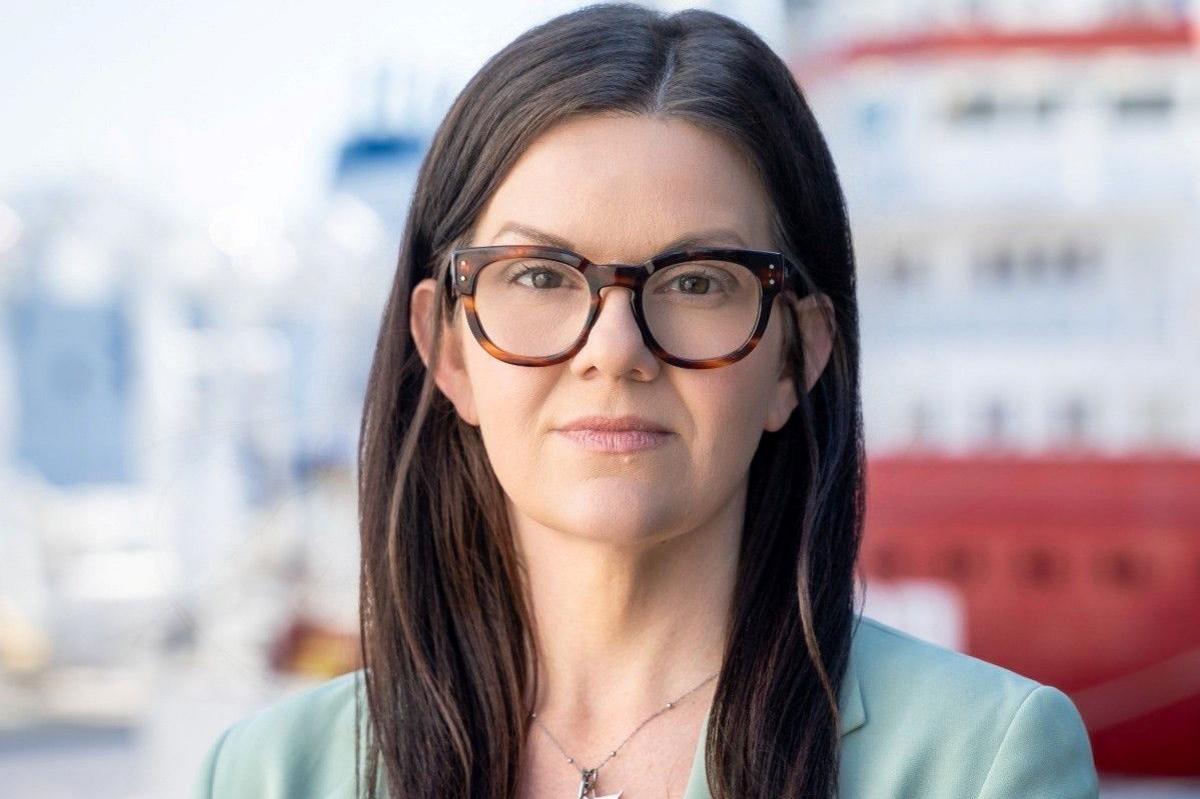 Campaign launched to combat North Sea suicide crisis - BBC News