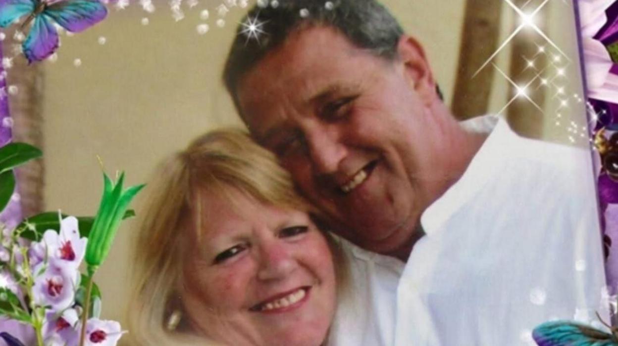 A1 Buckton crash: Tribute to 'devoted' grandparents from Berwick - BBC News